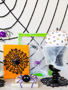 5 Easy Spider Craft Ideas for Halloween - Design Improvised